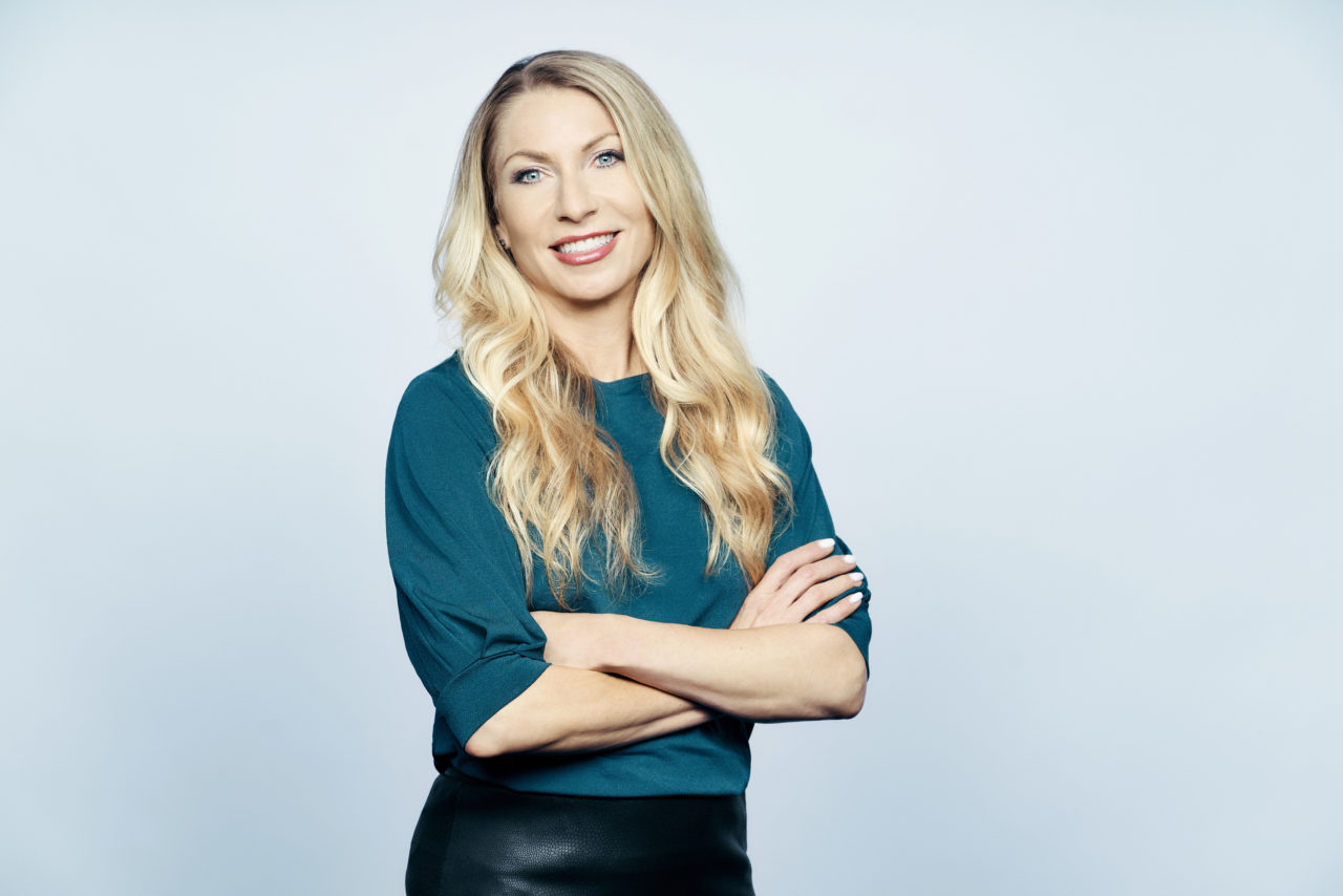 Sarah Lyons - Digital Entertainment World